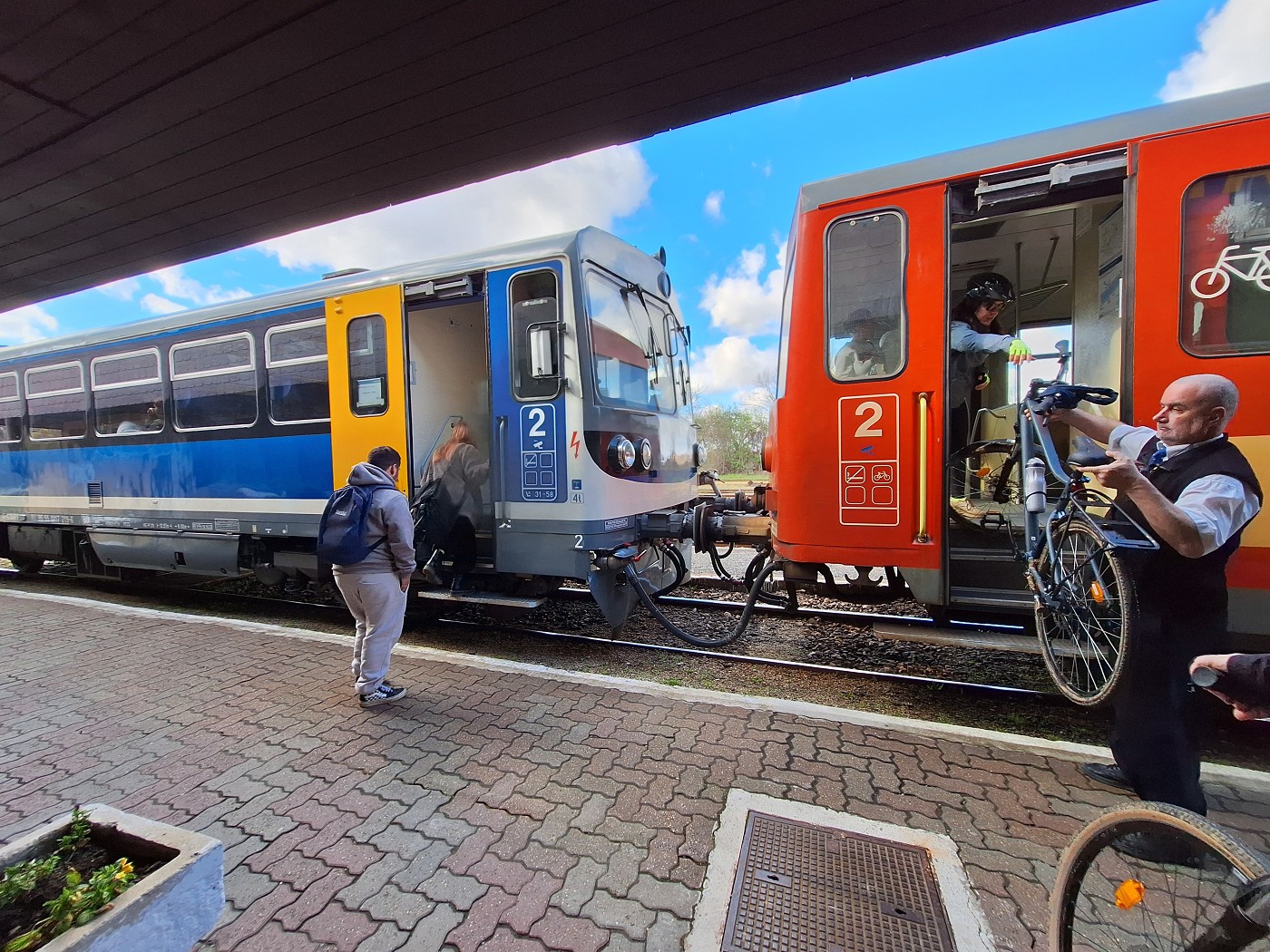 Kayak Trip Day 50: Mohács in Hungary to Apatin in Serbia – We Meet ...