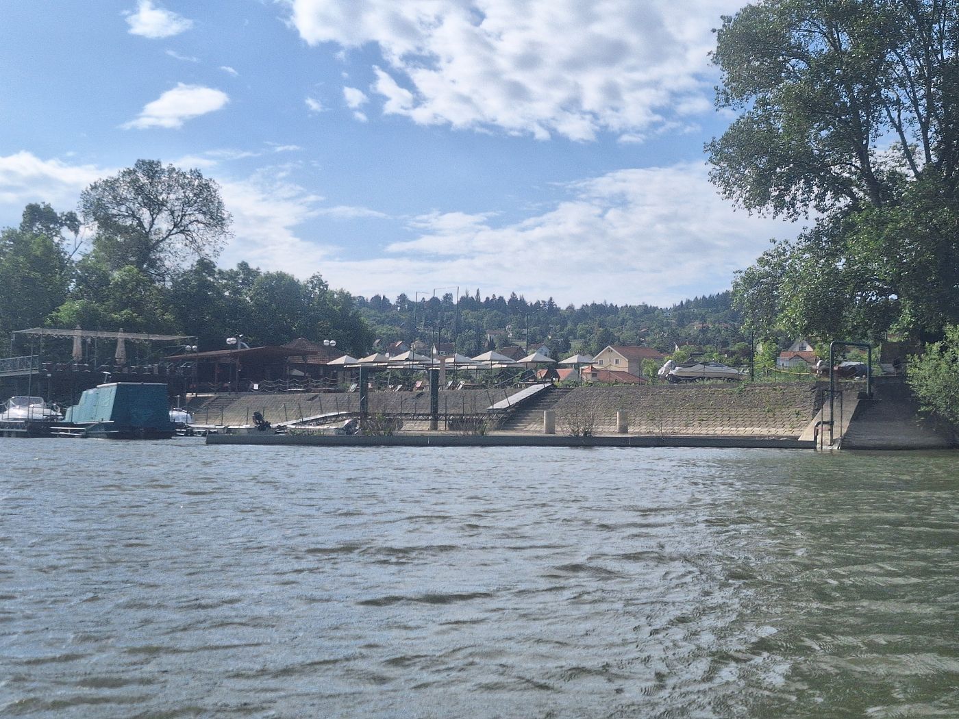 Kayak Trip Day 59: Grocka to Smederevo – Headwind + Switching Places • Mind of a Hitchhiker